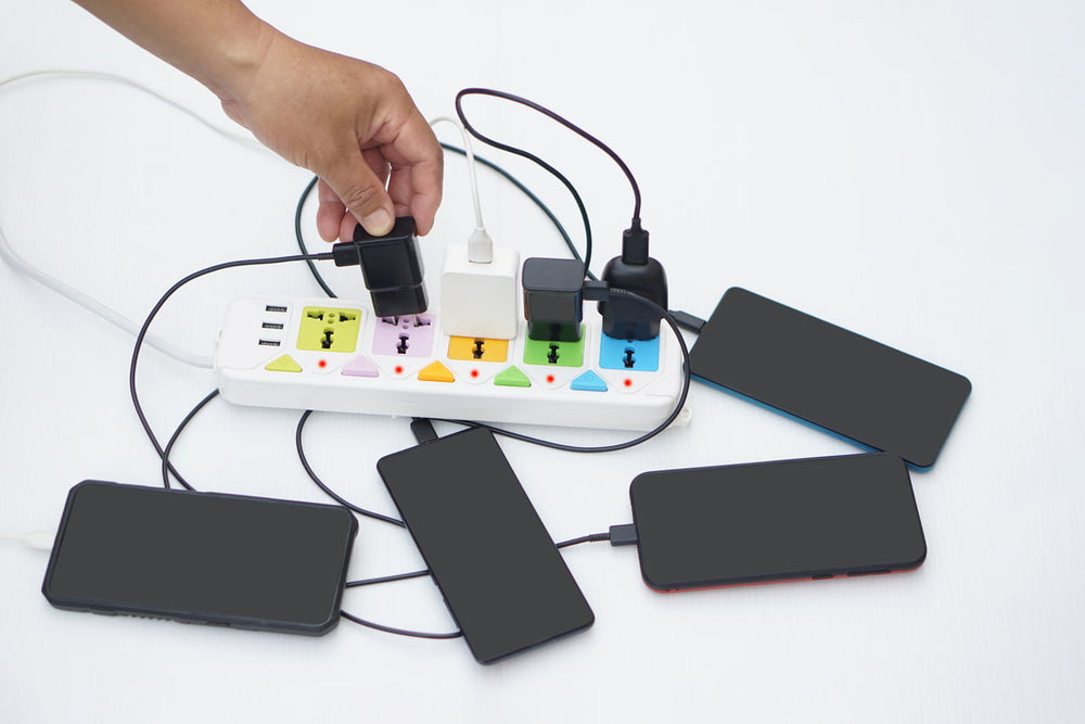 Will Charging Multiple Devices From One Hub Slow Charging Speed? 2025 ...